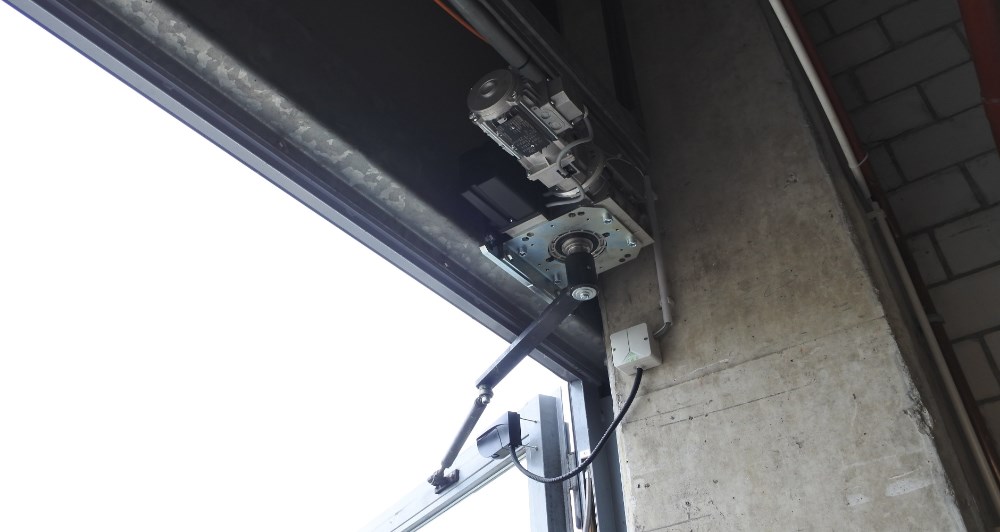 Flügeltore - ROWI-TECH AG